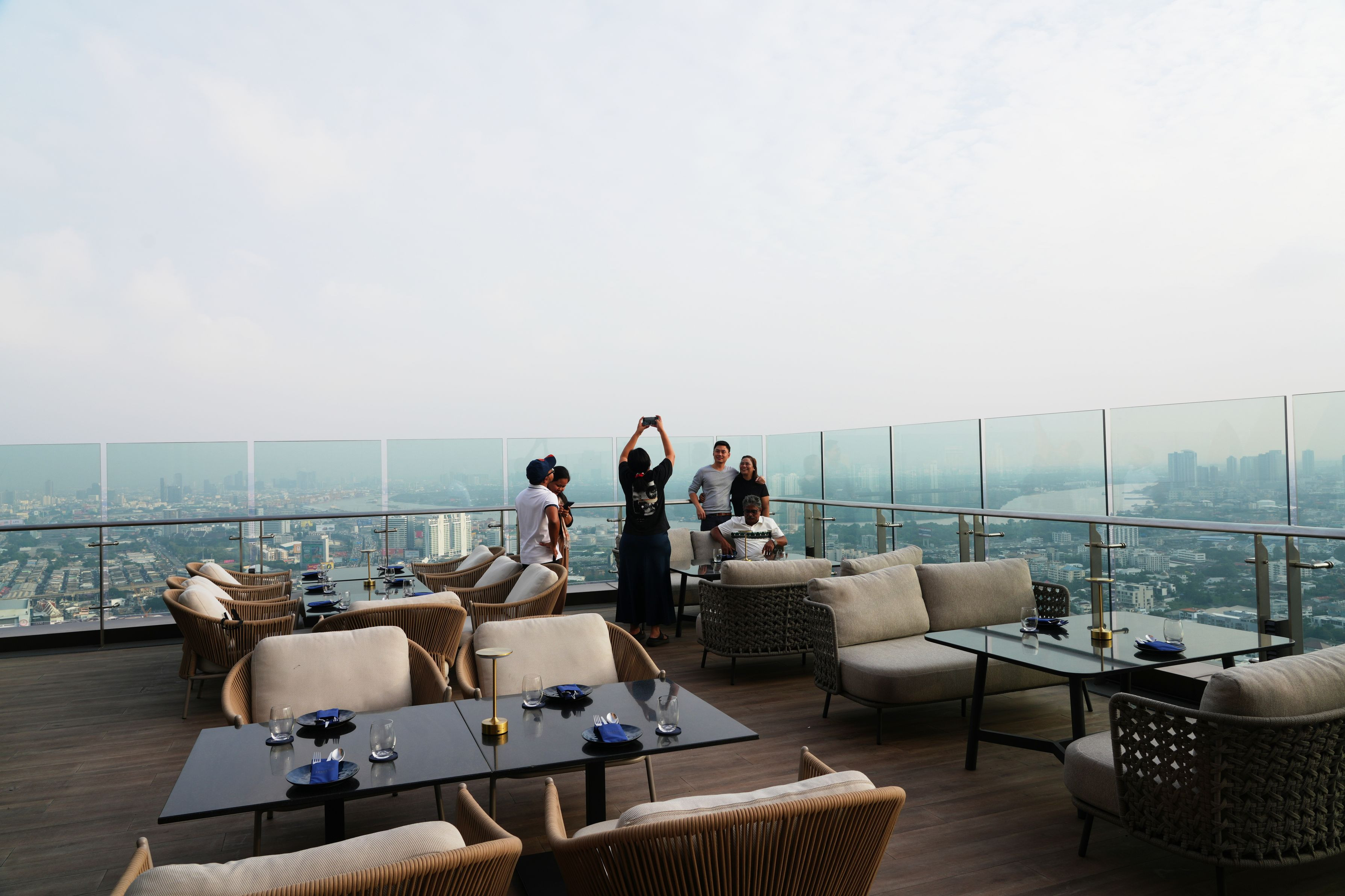 バンコクの…ルーフトップレストラン(たかっちゃんさん) | αcafe αの写真投稿サイト ｜ ソニー