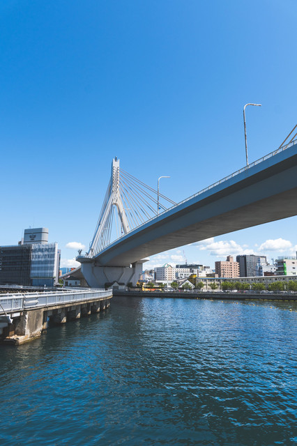 青空と青森ベイブリッジ#新人応援CP2023#(ななせさん) | αcafe αの写真投稿サイト ｜ ソニー